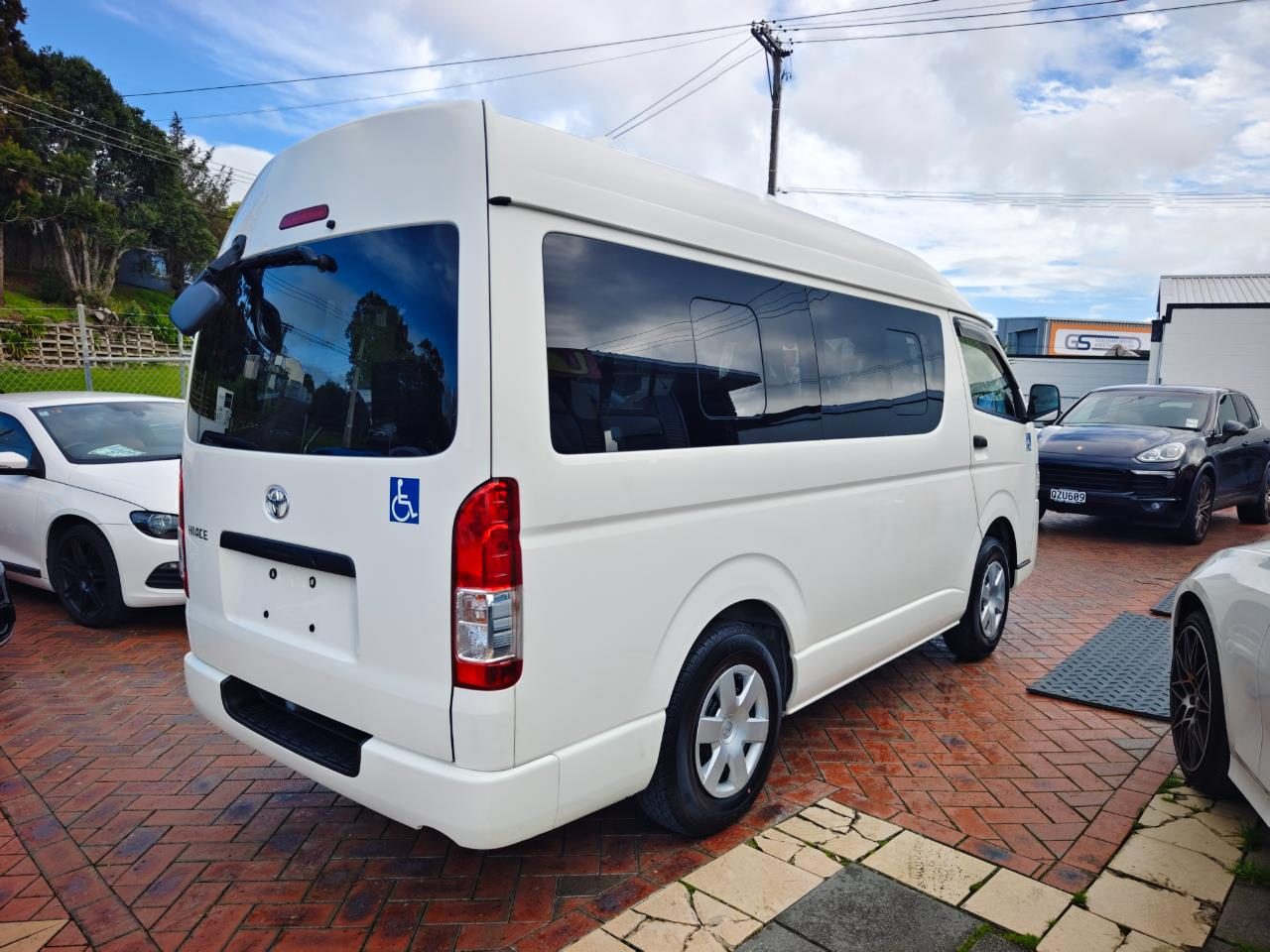 2018 Toyota Hiace Welcab Hoist with 2 Wheelchair Positions | Disability ...